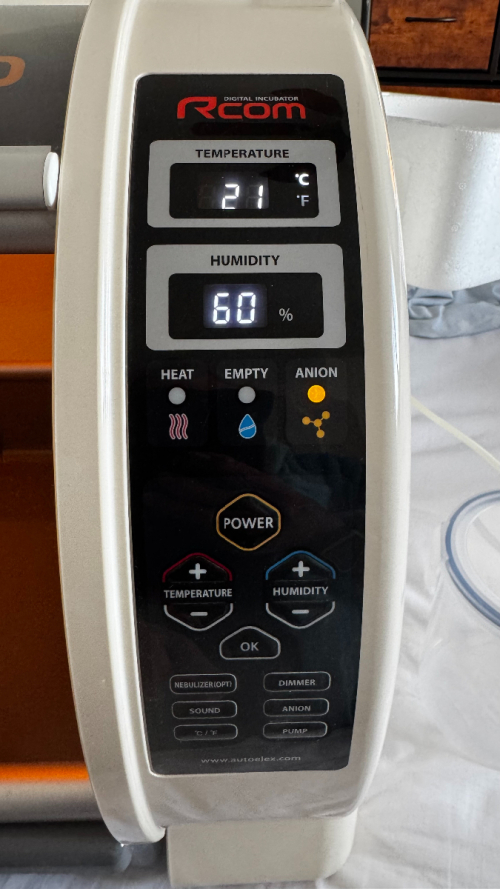 Rcom brooder - Equipment - South East UK - All Birds for sale.